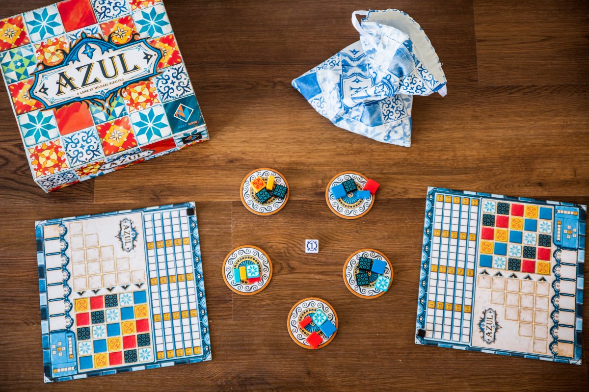 Game Review: Azul - Backyard Buffs
